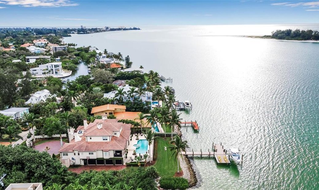 5 Bedrooms Single Family Detached In Siesta Key, Florida, United States ...