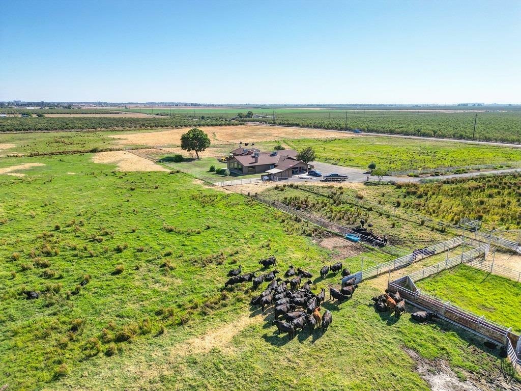Luxury Ranch Living On 69 Acres In Merced, California, United States ...