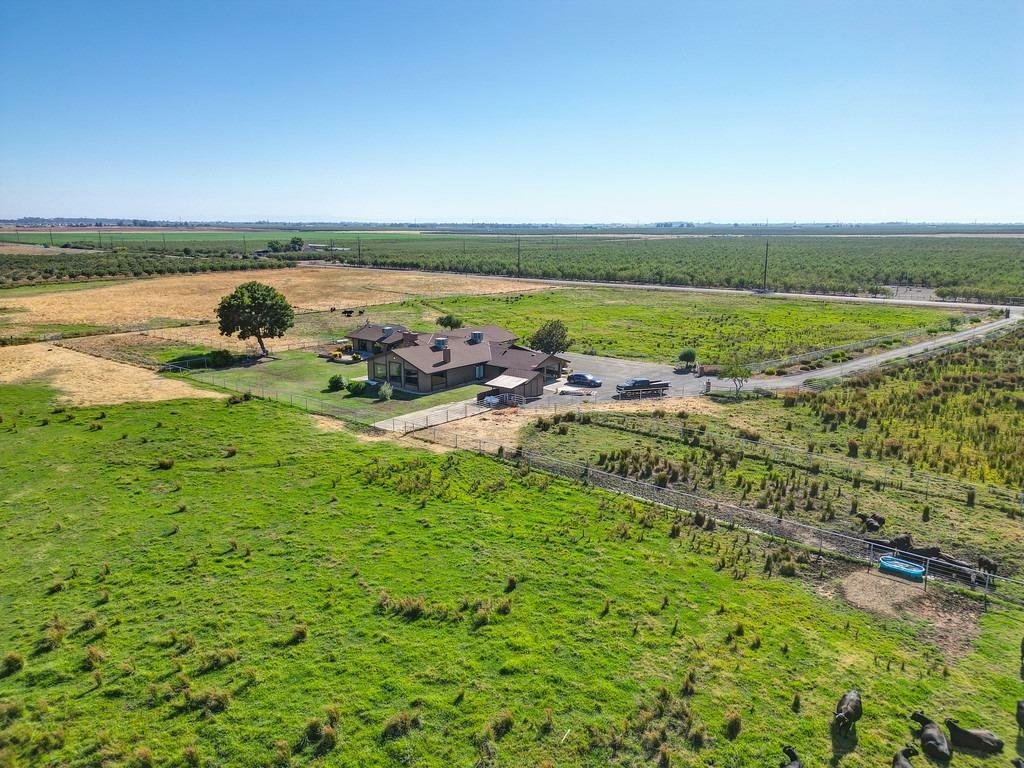 Luxury Ranch Living On 69 Acres In Merced, California, United States ...
