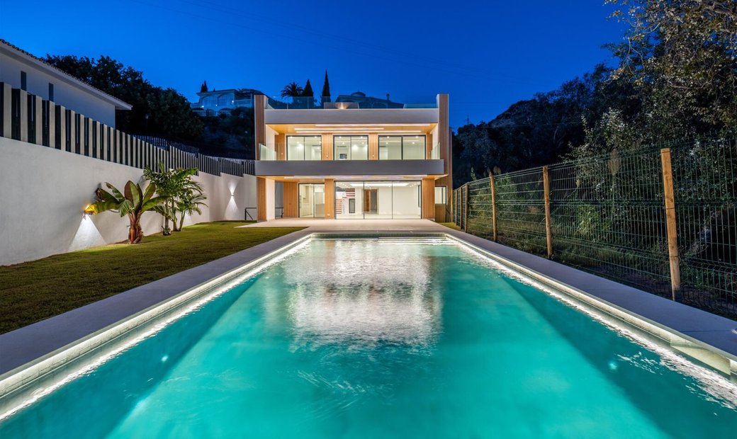 Villa, Benalmadena In Benalmádena, Andalusia, Spain For Sale (13580977)