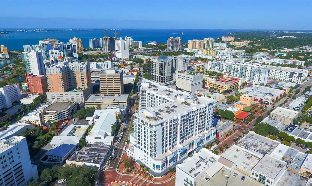 Luxury Living At A Landmark Address In Sarasota, Florida, United States ...