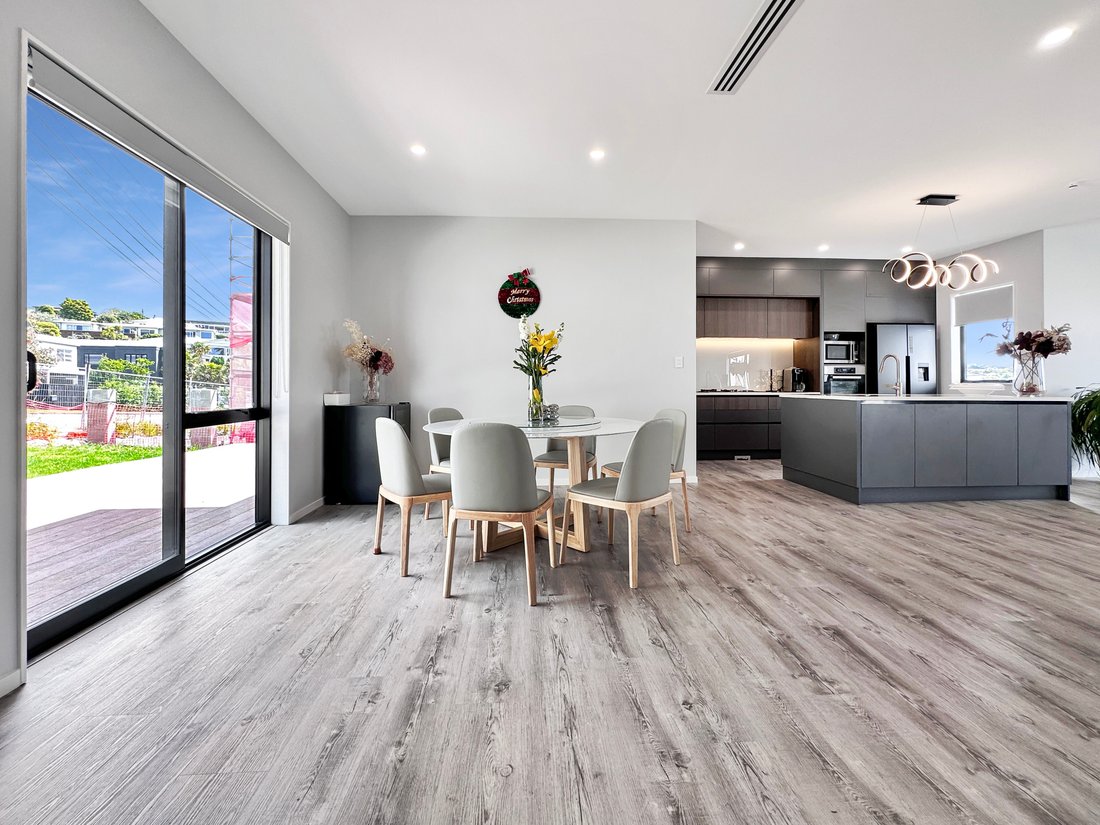 Grand House In The Stunning Mairangi Bay In Auckland, Auckland, New ...