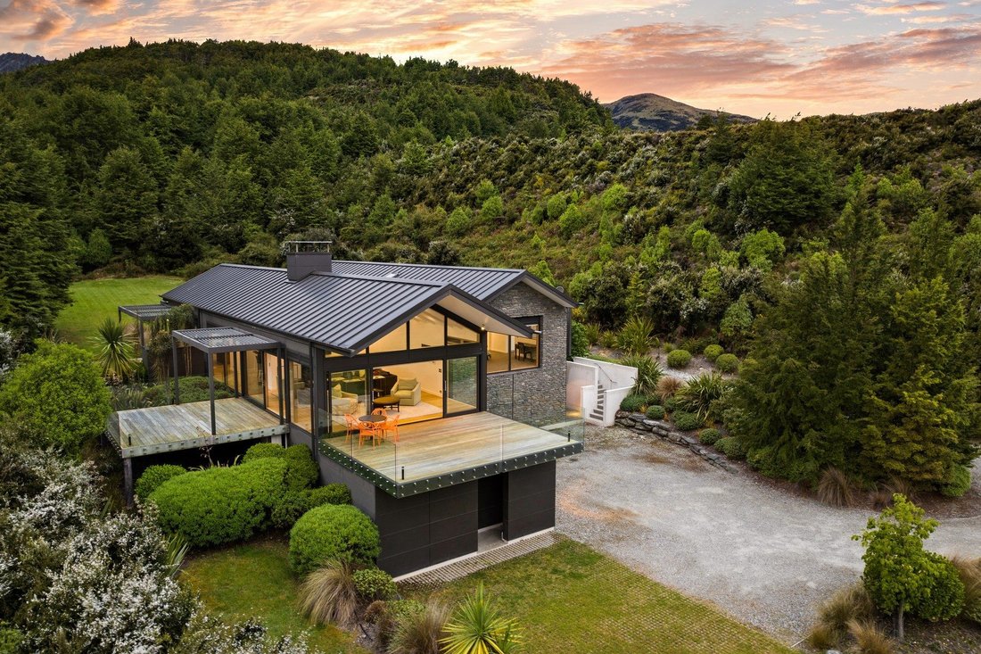 26 Gum Tree Track, Closeburn In Queenstown, Otago, New Zealand For Sale (13589539)