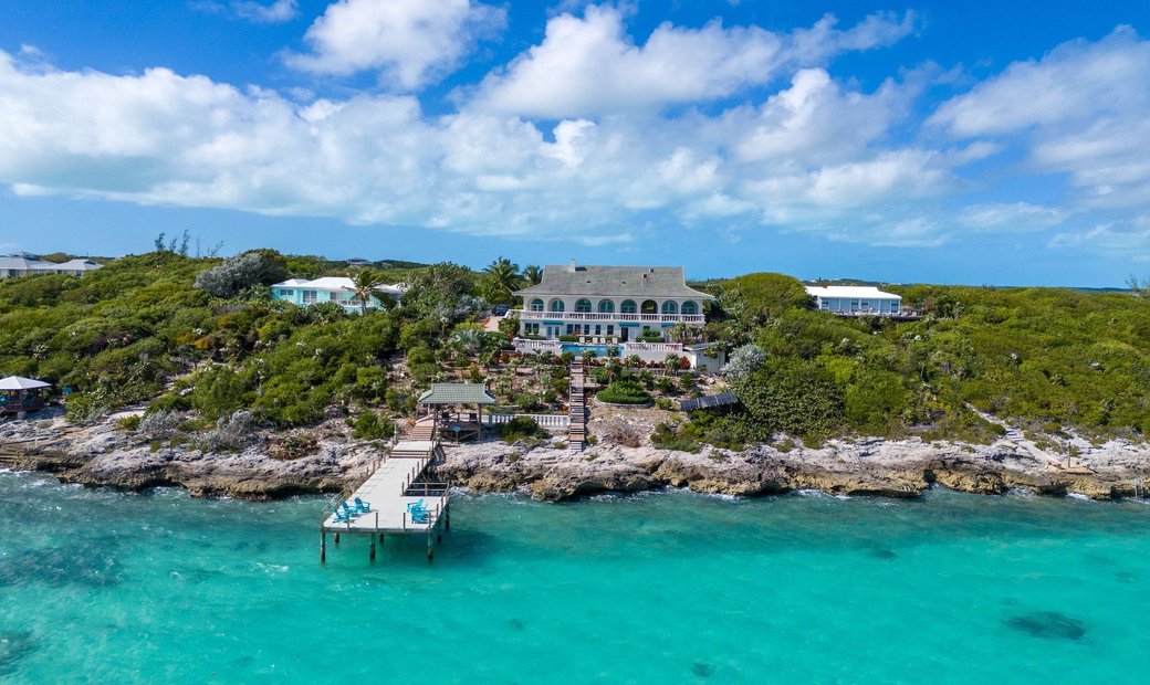 A Refined Oceanfront Sanctuary In Exuma In George Town, Exuma, The ...