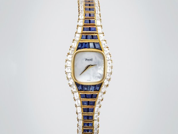 Luxury and exclusive watches for sale by dealers worldwide