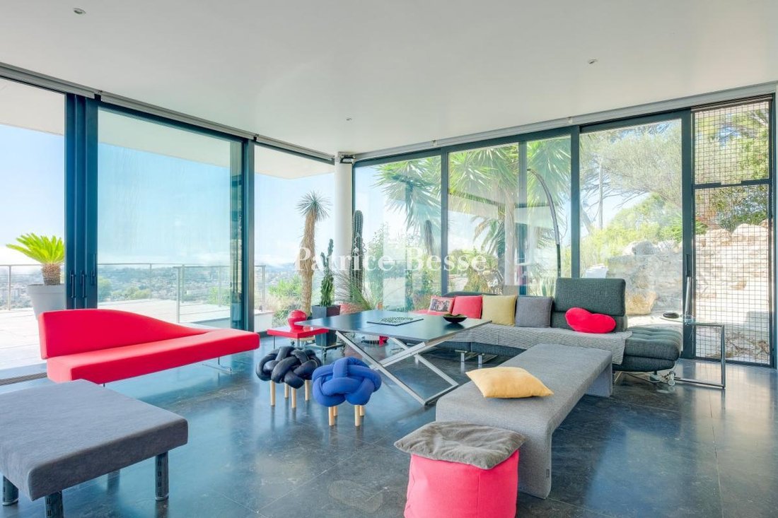 A California Style House With In Toulon, Provence Alpes Côte D'azur ...
