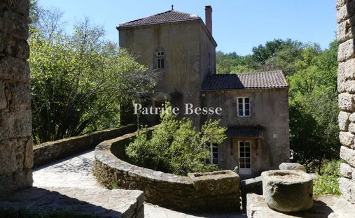 Luxury homes for sale in Treize-Vents, Pays de la Loire, France ...