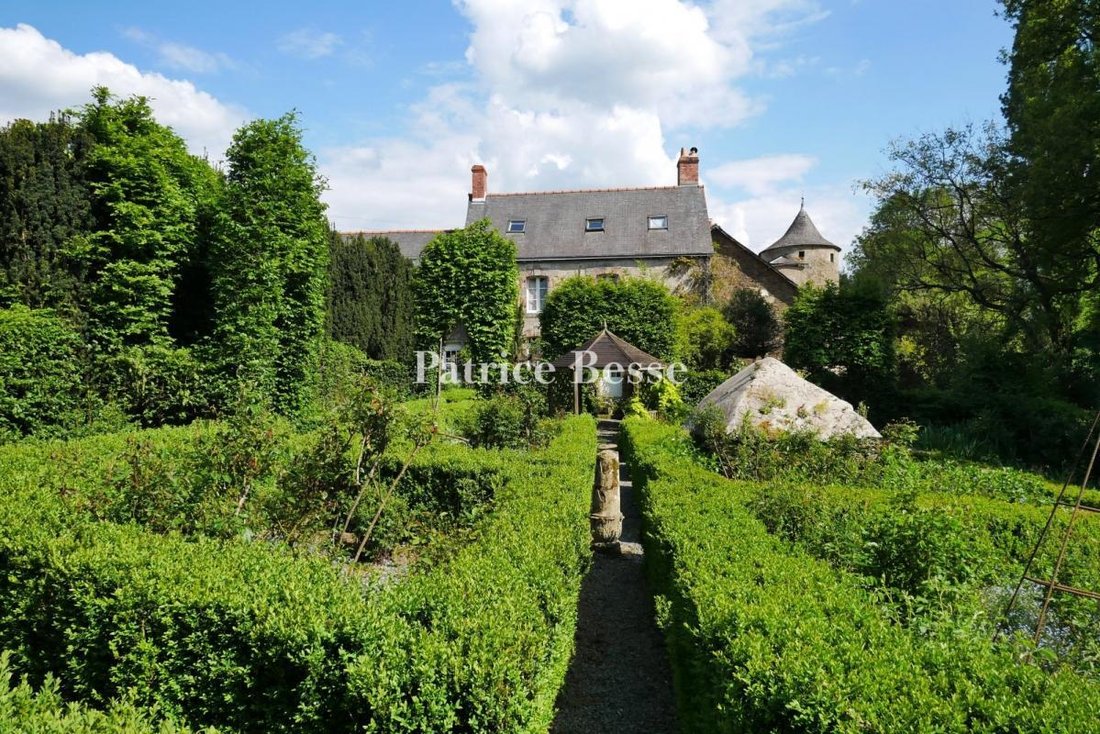 South Of Rennes, In A Five Hectare Estate, A 15th In Redon, Brittany ...