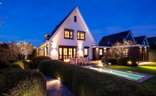 Luxury homes for sale in Meteren, Gelderland, Netherlands | JamesEdition