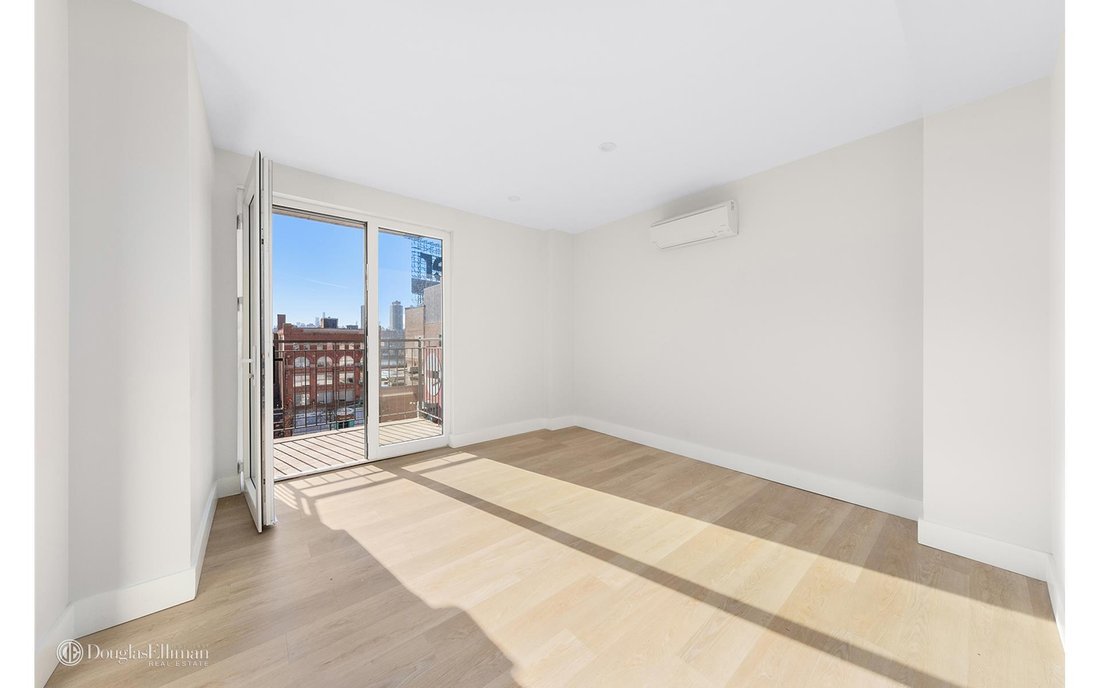 Rental Bronx In New York, New York, United States For Rent (13627433)