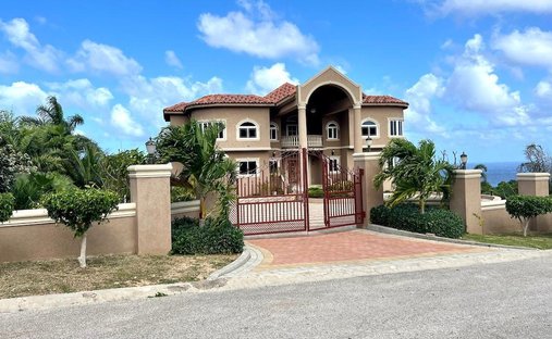 Luxury homes for sale in Jamaica | JamesEdition