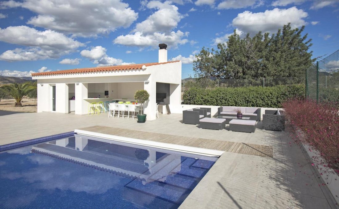 Busot Villa In Busot, Valencian Community, Spain For Sale (13638019)