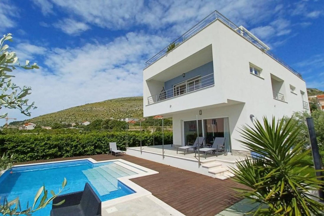 Trogir, Modern Villa With Pool In Seget Donji, Split Dalmatia County ...