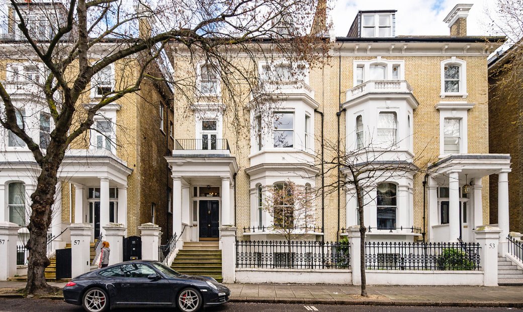 A Bright, 2 Bedroom Period Conversion Renovated To A En London, United ...