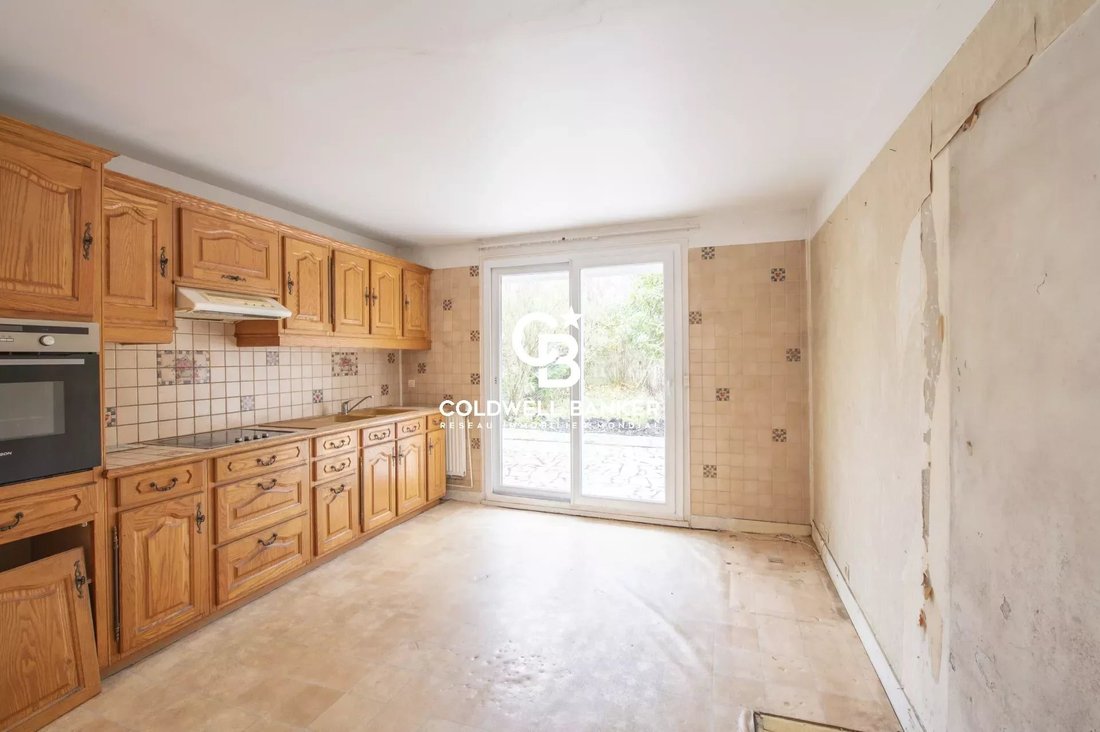 Garches House In Saint Cloud, île De France, France For Sale (13646889)