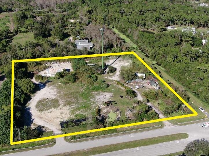 Over Five Acres On Indiantown Road In Jupiter Island, Florida, United ...