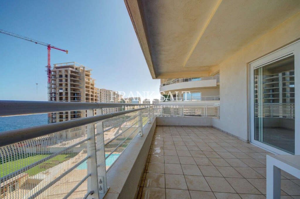 Fort Cambridge, Furnished Apartment In Sliema, Malta For Sale (13107429)