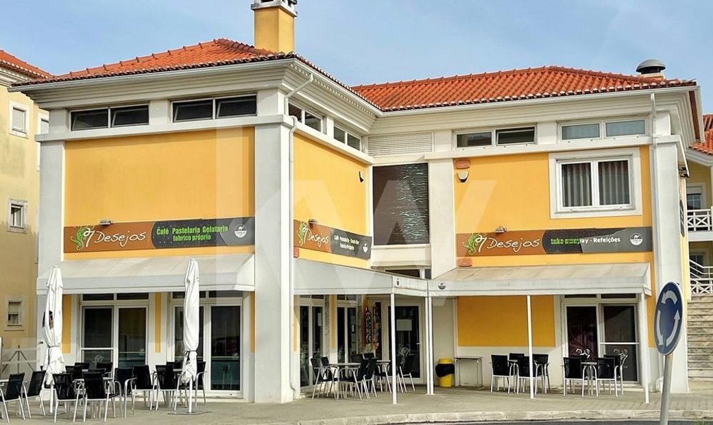 Restaurant, Pastry Shop, Bakery, Snack Bar And Dans Mafra, Lisbonne ...