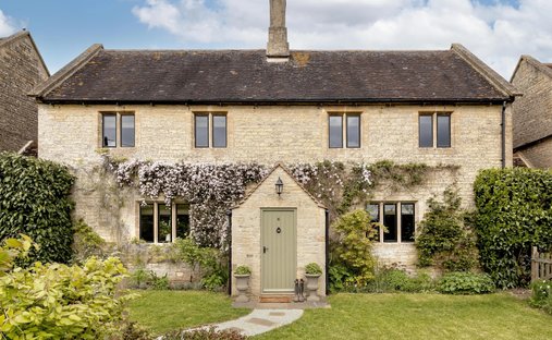 Luxury homes for sale in Aldsworth, England, United Kingdom | JamesEdition