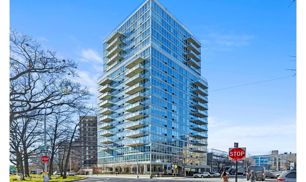 Condo Bronx In New York, New York, United States For Sale (13664300)