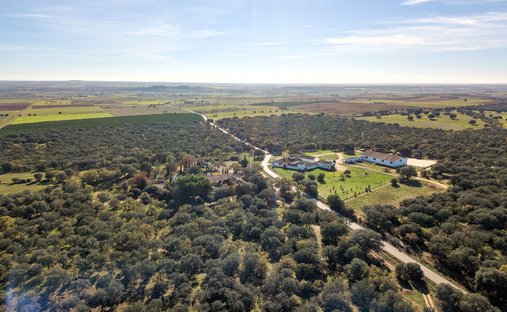 Luxury farm ranches for sale in León, Castile and León, Spain ...