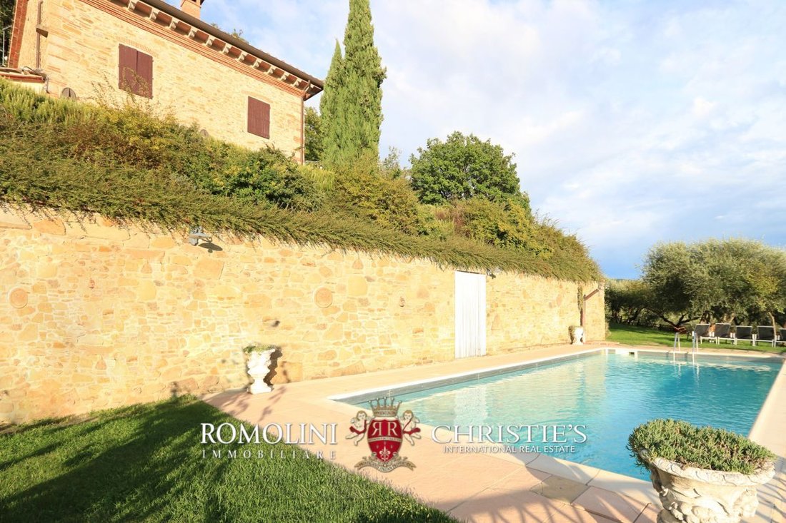 Tuscany Country House With Location For Events For Sale In In Subbiano ...