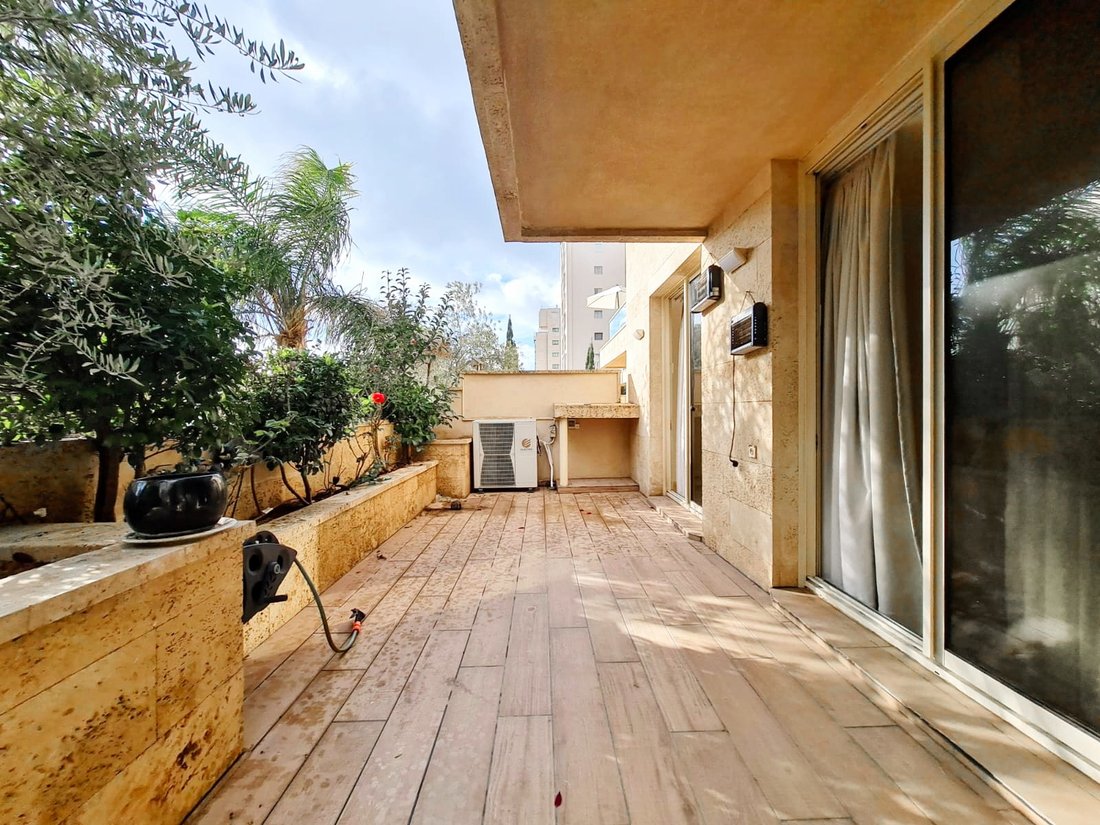 Apartment With The Garden In The Luxury In Herzliya, Tel Aviv District ...
