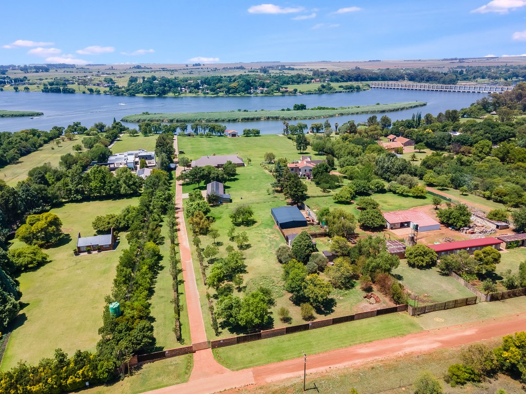 Waterfront Vistas In Vanderbijlpark, Free State, South Africa For Sale ...