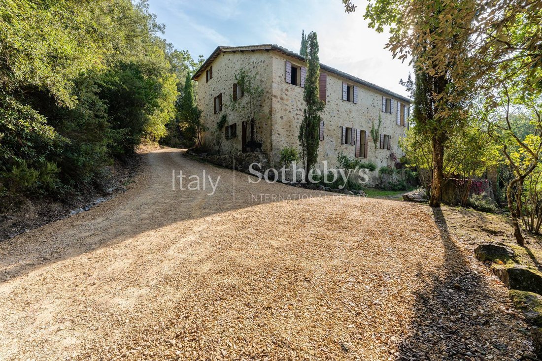 Beautiful Secluded Farmhouse In A Natural Park In Rosia, Tuscany, Italy ...