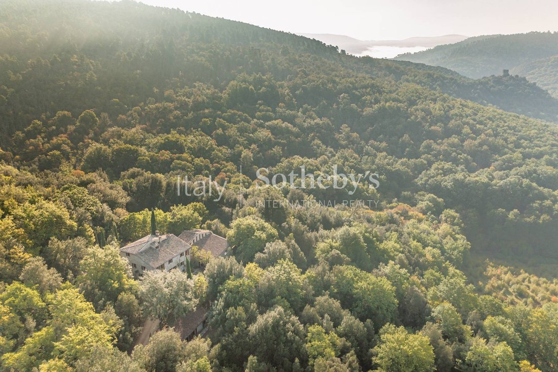 Beautiful Secluded Farmhouse In A Natural Park In Rosia, Tuscany, Italy ...