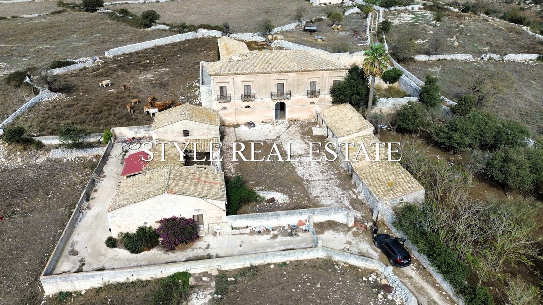Fortified Farmhouse From The 1800s 20minutes From Sea In Ragusa, Sicily ...