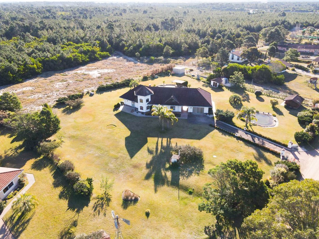 Beautiful House With Own Water In Jaureguiberry, Canelones Department ...