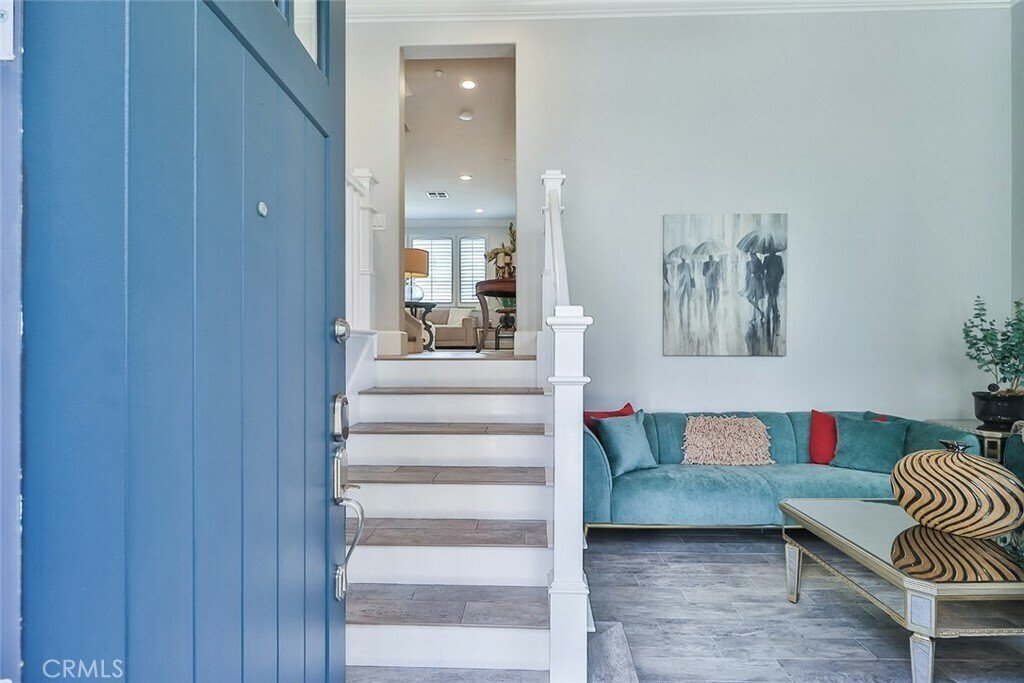 Stunning Fully Remodeled Townhome In In Los Angeles, California, United ...