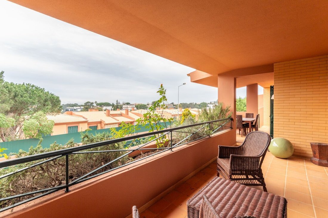 3 Bedroom Duplex Apartment, Located In Monte In Cascais, Lisbon ...