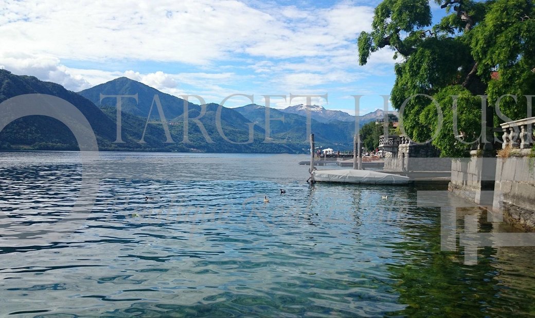 Villa Con Parco E Dependance Sul Lago Maggiore In Gonte, Piedmont ...