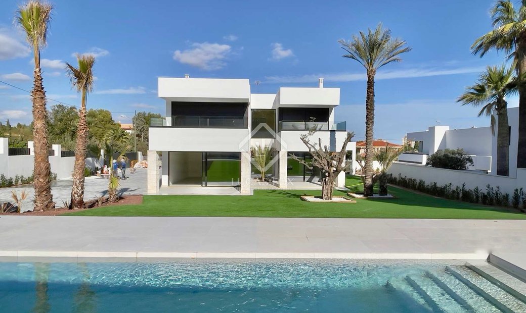 Alicante House / Villa In Alicante, Valencian Community, Spain For Sale ...