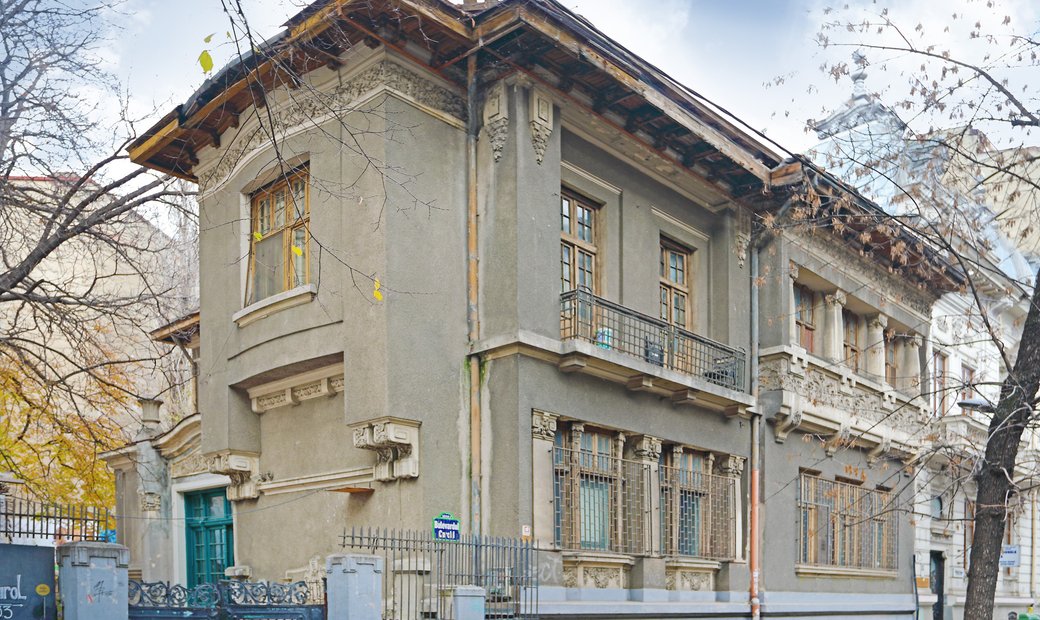 Maison Av. Mihail Pascanu, élégant Bâtiment Dans Bucharest, Bucarest ...