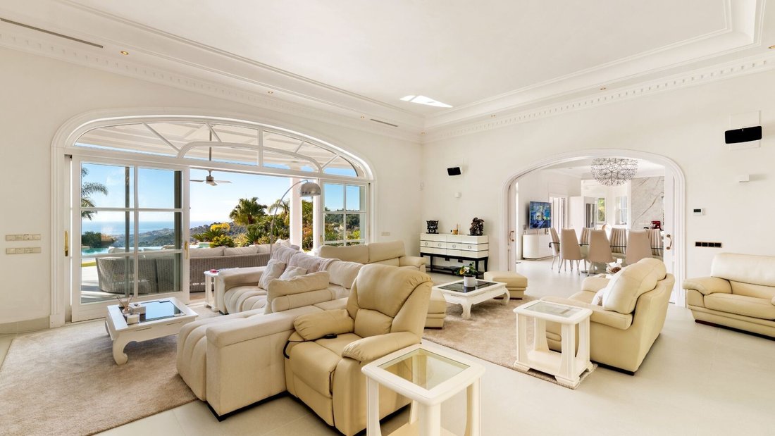 Breathtaking Italian Style Mansion In La In El Madroñal, Andalusia ...