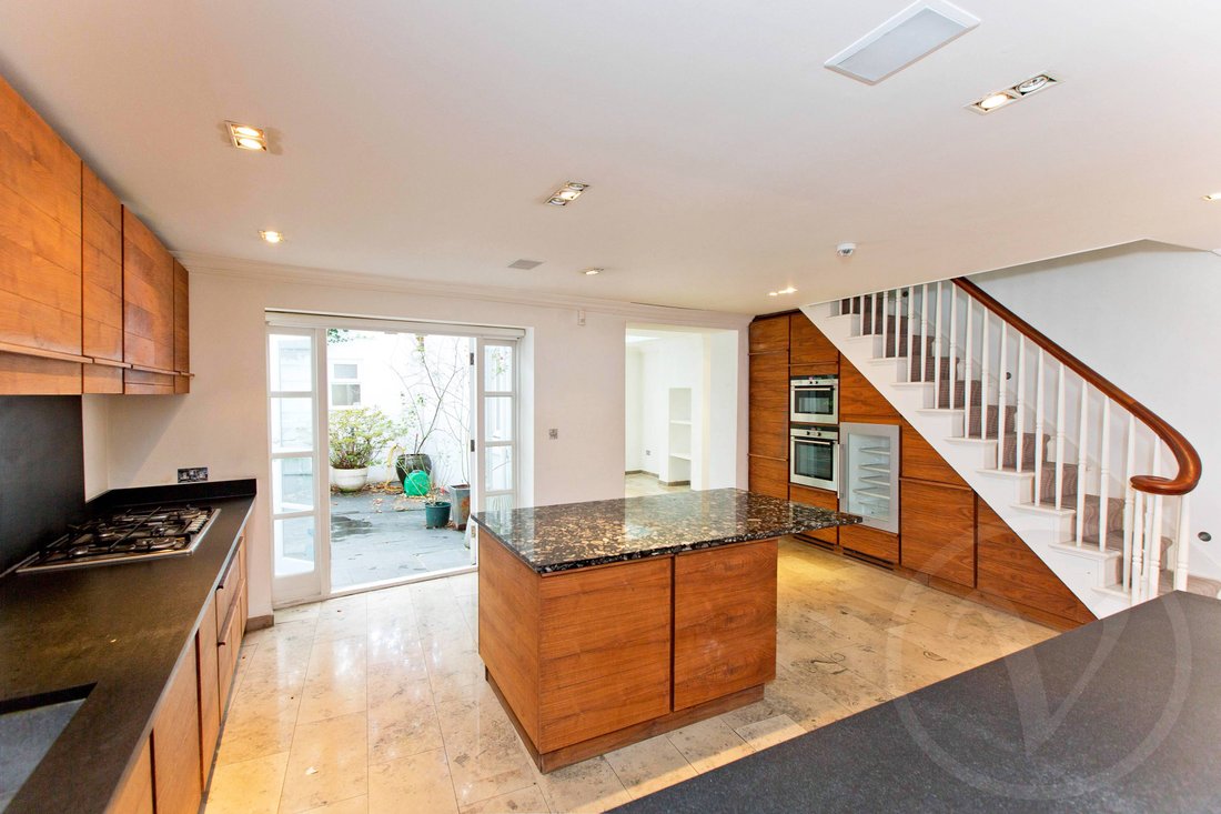 Alma Square, St Johns Wood, London Nw8 In London, England, United ...