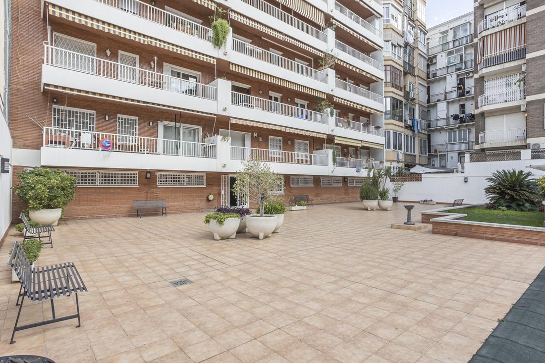 Barcelona Flat In Barcelona, Catalonia, Spain For Sale (13693464)