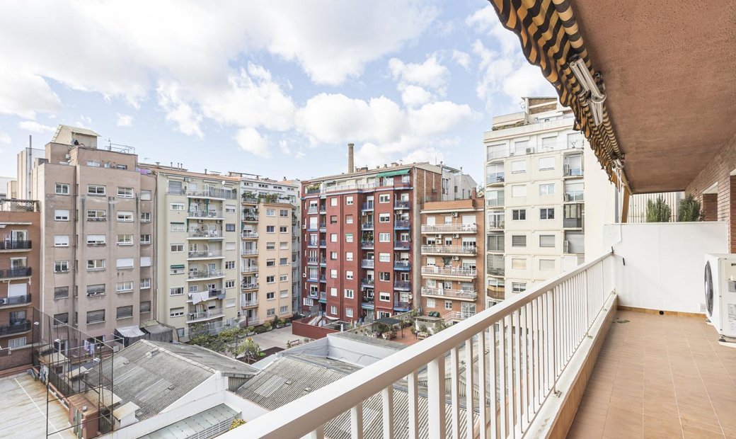 Barcelona Flat In Barcelona, Catalonia, Spain For Sale (13693464)