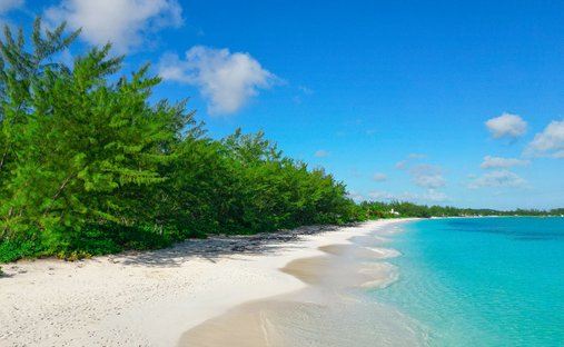 Luxury homes for sale in Steventon, Exuma, The Bahamas | JamesEdition