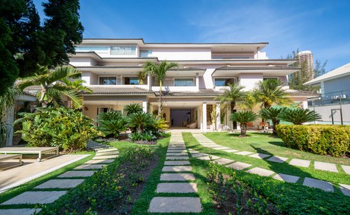 Luxury homes for sale in Barra da Tijuca, Rio de Janeiro, State of Rio ...