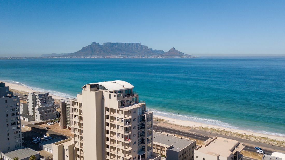 Own An Entire Floor On The Blouberg In Cape Town, Western Cape, South ...
