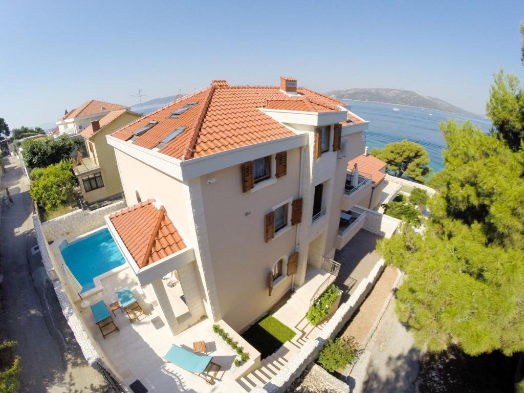 Ciovo House In čiovo, Split Dalmatia County, Croatia For Sale (13733998)