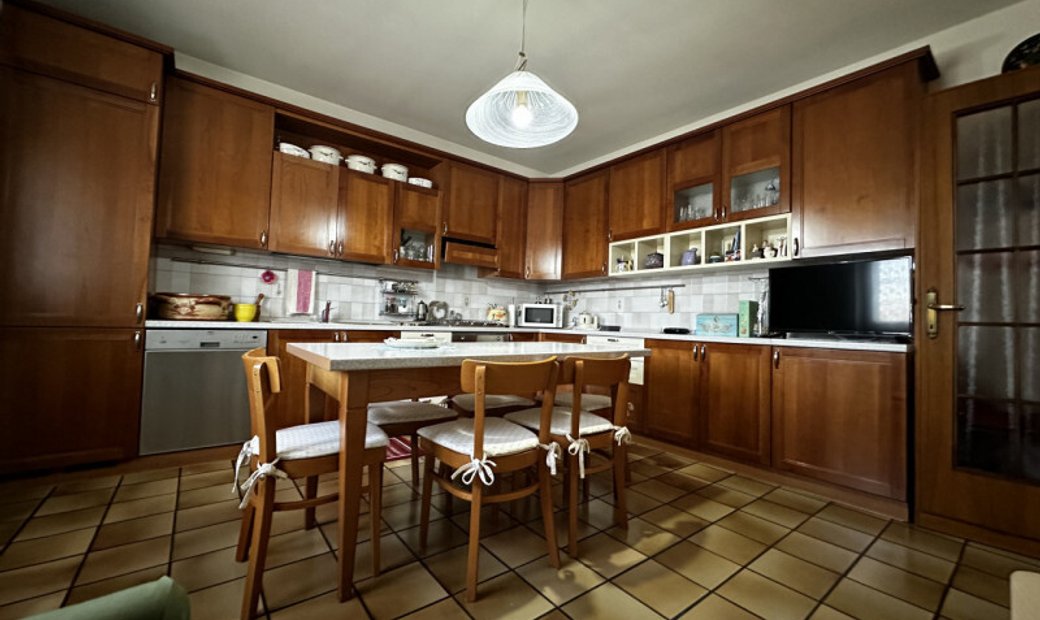 Verona Villa In Castel D'azzano, Veneto, Italy For Sale (13742128)