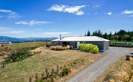 Luxury homes for sale in Loburn, Canterbury, New Zealand | JamesEdition