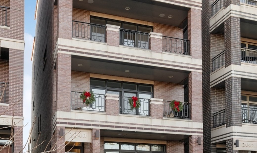 2040 N Burling Street In Chicago, Illinois, United States For Sale ...