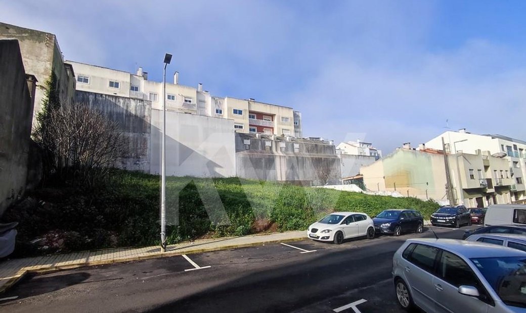 Terrain à Vendre Pour Construcção De Prédio à Dans Brandoa, Lisbonne ...