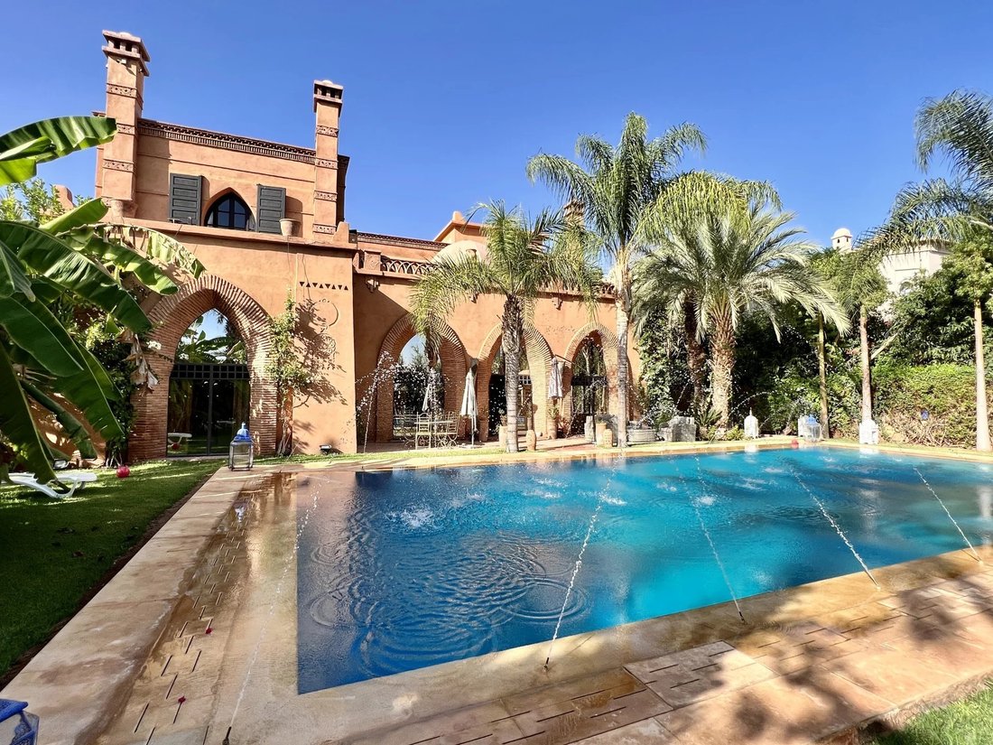 6 Suite Villa For Sale In The Heart Of One In Annakhil, Marrakesh Safi ...